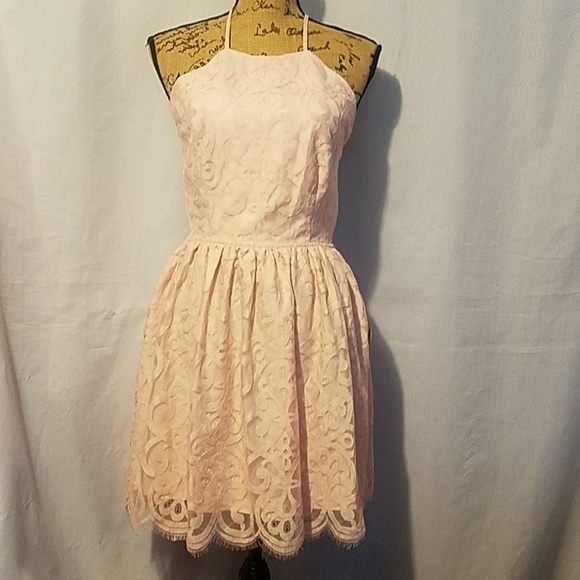 Tobi | Dresses | Tobi Strappy Back Lace Dress | Poshmark